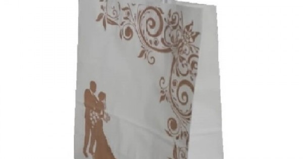 Cauti Sacose din Hartie pentru Nunta sau Botez?