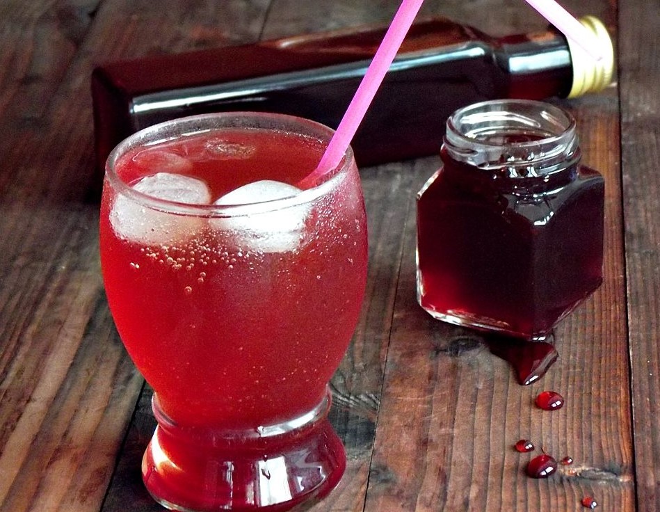 Bautura Carbogazoasa Green Sour Cherry, 1.5L, Sucuri Acidulate, Green ...